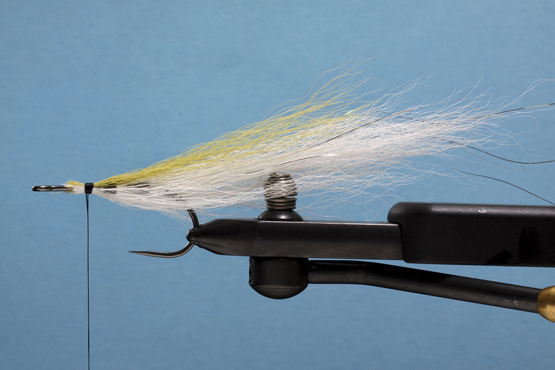 Bucktail Deceiver | petri-heil.ch | Dein Schweizer Fischereimagazin